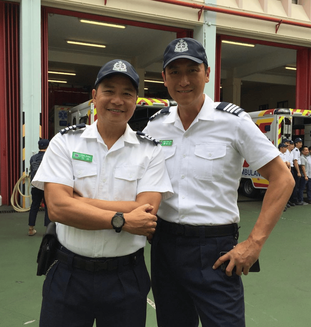 輕‧功｜鄭子誠入行30年成TVB御用奸角 劇中與韋家雄組鬥氣孖寶！