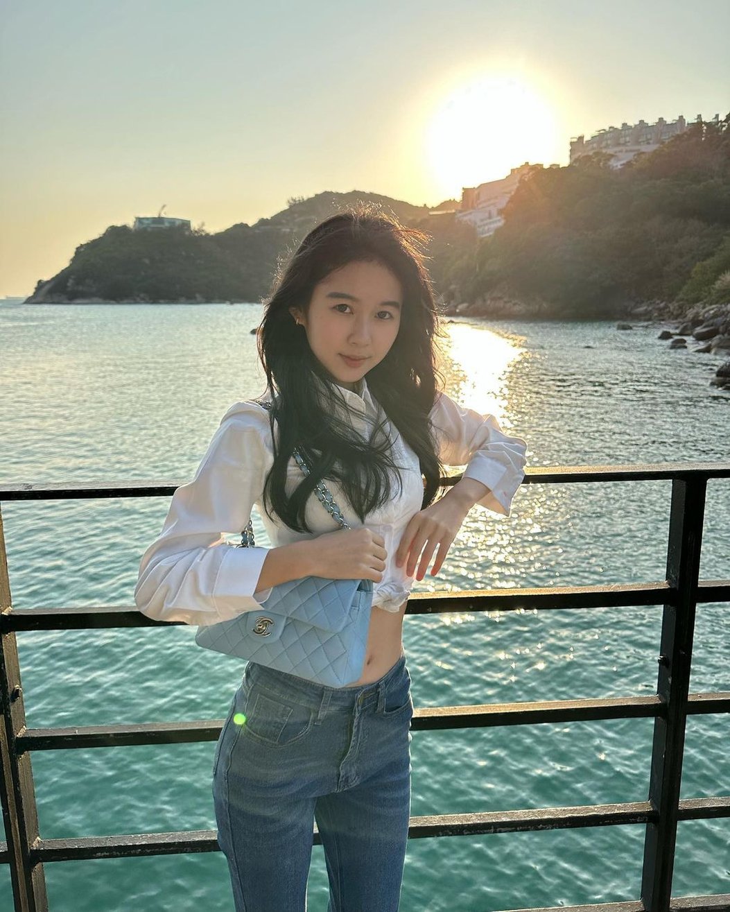 香港小姐2023｜18歲Surine獲封「翻版麥明詩」 富貴生活周身名牌掀網民熱議！